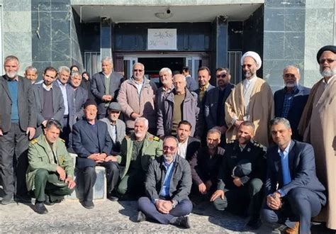 دیدار خانواده شهدا و ایثارگران شهرستان سربیشه با فرماندار تصویر تسنیم