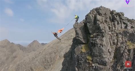 Muere Una Mujer Que Practicaba Salto Base En Un Accidente Ocurrido En El Valle De Chistau