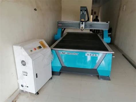 200mm CNC Wood Carving Machine 3 5 KW 1300 X 2500 Mm At 440000 In Thane