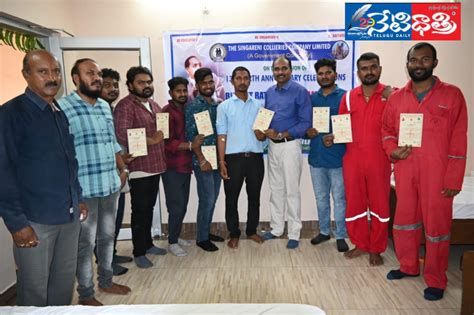 టేబుల్ క్యాలెండర్ ఆవిష్కరణ Netidhathri