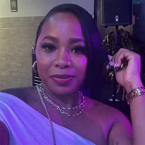 Mona Monajae • Threads Say More