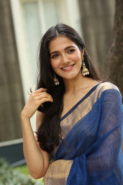 Simran Choudhary చీరకట్టులో సిమ్రాన్ చౌదరి క్యూట్ ఫొటోలు Actress Simran Choudhary Cute