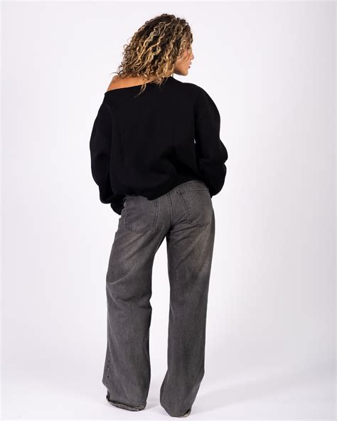 Black Edition Anetos Signature Off Shoulder