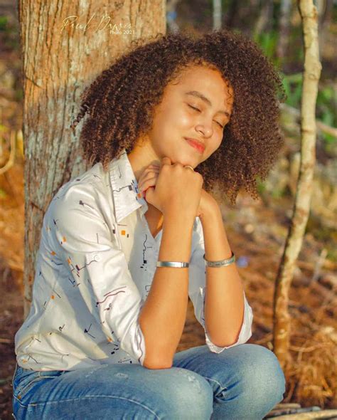 10 Pesona Disa Alcinta Gadis Papua Yang Manisnya Memikat Hati