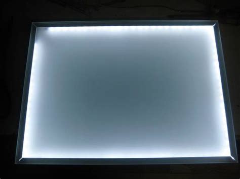 Leuchttisch Selber Bauen Anleitung In 6 Schritten Leuchttisch Selber Bauen Diy Leuchttisch