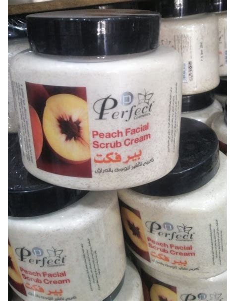 كريم مقشر للوجه والجسم بيرفكت ب الخوخ