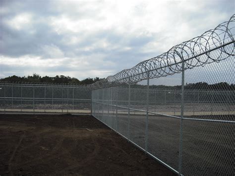 Prison Security Fencing Barbed Wire And Razor Wire Fencing