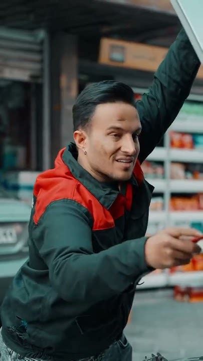 درست میگفت بنده خدا باباش اینکاره بود😂😂 Youtube