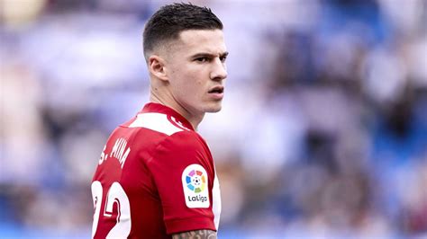 Осъден на затвор бивш нападател на Селта все още е без отбор