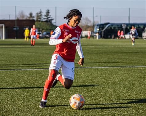 France Charlène Meyong Puissance 2 Reims Ridiculise Bordeaux Camfoot