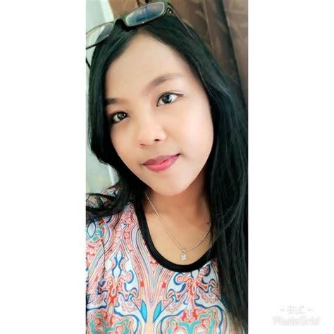 Ester Chorniantini Ester Lilis • Threads Say More