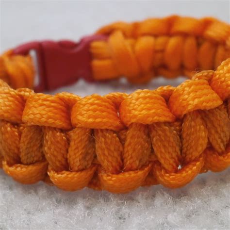 Paracord Cross Keychain Instructions