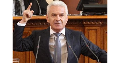 Волен Сидеров предотвратил Трета световна война