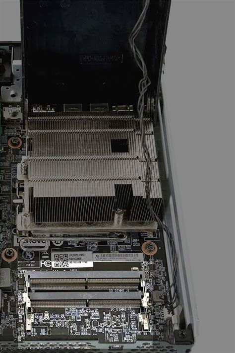 M Y Tr M Lenovo Thinkstation P Ultra Workstation