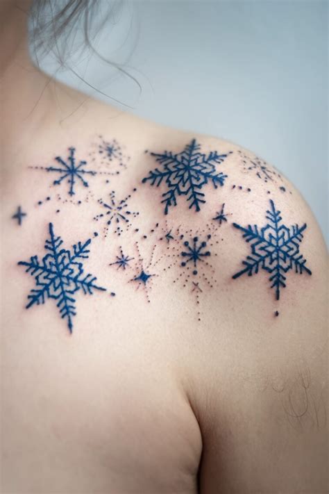 34 Stunning Snowflake Tattoo Design Ideas Skin And Needle