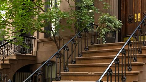 Carries Apartment In Sex And The City Bewohner Errichten Zaun Gegen Touristen Gala De