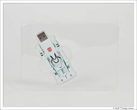 Takara Tomy Transformers Tigatron Usb Key « A World Through Lenses