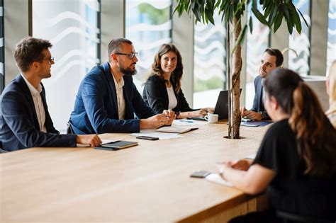 Solutions Architect Vs Technical Architect