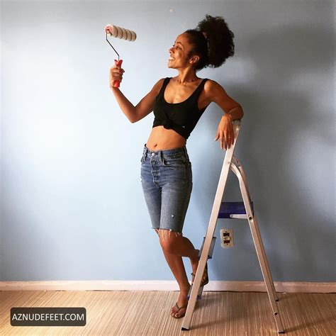 Valeria Almeida Feet Aznudefeet