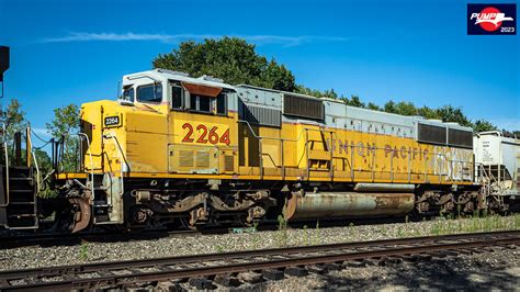 Up 2264 Emd Sd60m At Strong City Ks In The Siding At St… Flickr