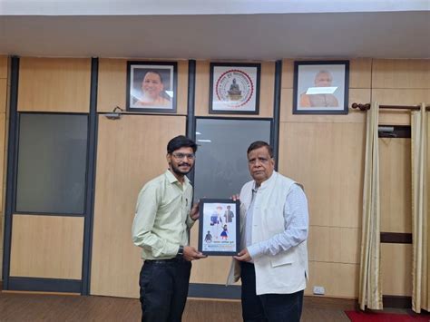 Dr Rahul Kapoor On Linkedin Mr Dove Tanwer Founder President Of Enlightening Future