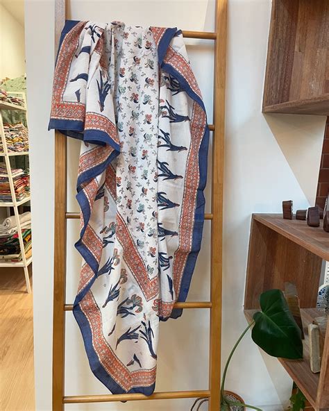 두번째인도2nd India 2nd India 🔹두번째인도🕌 🔹짝꿍 하나만 달아도 예쁘지만 잘 어울리는 친구와 함께 달아도 좋습니다 사롱걸쳐 치마나 원피스를