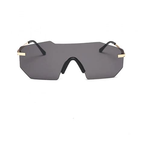 Сонцезахисні окуляри — ціна 170 грн у каталозі Сонцезахисні окуляри Купити аксесуари за