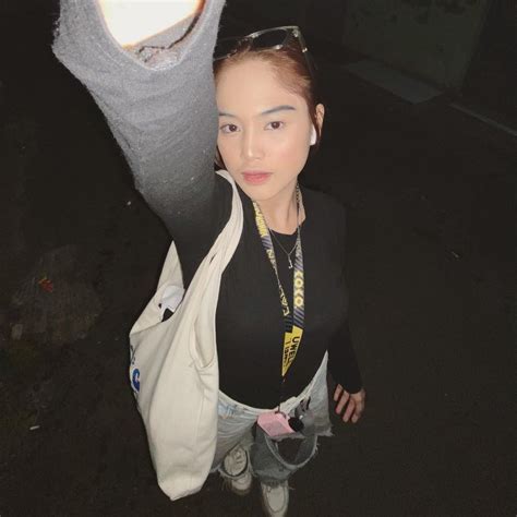 Sempat Naksir Thariq Halilintar 7 Potret Terbaru Jeje Slebew Usai Lama Menghilang