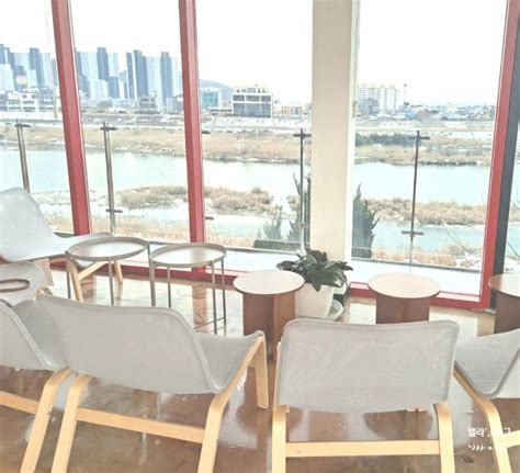 남평 리버뷰 카페 리버트리 뷰 맛집 커피 And 빵 맛집 인정 네이버 블로그