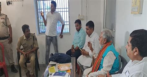 Bihar आधी रात को भाजपा नेता के घर पर बम से हमला धमाके में बाल बाल बचा पूरा परिवार News18 हिंदी