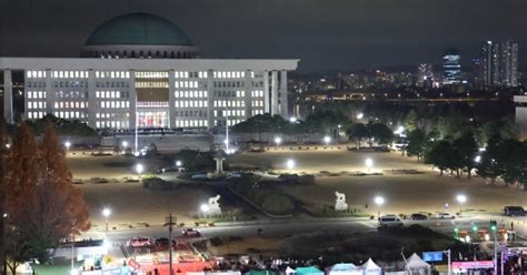 속보 국회 국방부 직원·경찰 출입금지의원 신변 보호 조치”