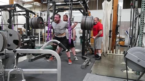 4 Minutes Of Squat Fails When The Bar Bends ThisVid com En español