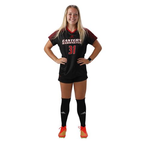 Delani Walker Shop Delani Walker Nil Apparel