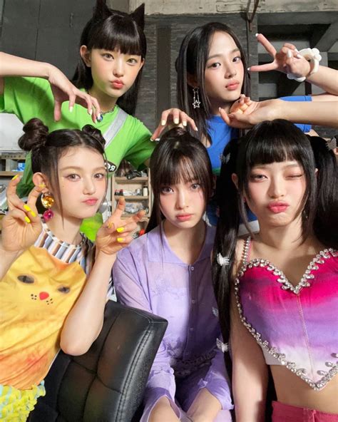 Newjeans On Twitter Kpop Girls Kpop Girl Groups New Jeans Style