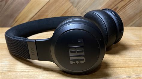 Jbl Live Nc Review Pcmag