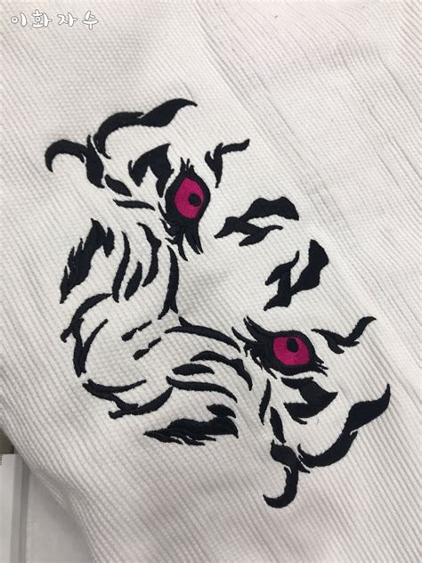 이화자수 도복띠 커스텀 자수한문 이름자수 각인 운동복 컴퓨터자수 태권도 유도 검도 무에타이 주짓수 운동복 커스텀 커스터마이징 도복 품띠 무술띠 합기도띠 존프랭클