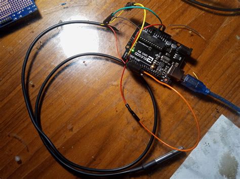 interfacing ds18b20 sensor with raspberry pi pico