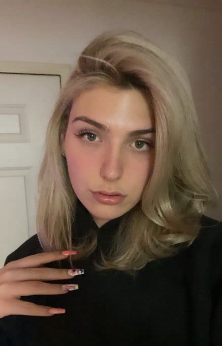 Tw Pornstars Moxie Doll 💕 Pictures And Videos From Twitter Page 2