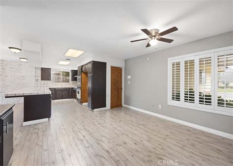 6708 Bridgeport Ln Bakersfield Ca 93309 Redfin