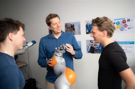 Delft University Of Technology Linkedin‘de Robots Revolution On The