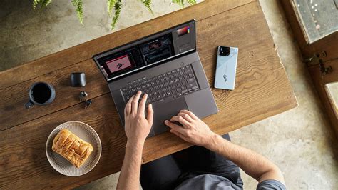 AMD Ryzen AI HX trên dải laptop gaming AI mới từ ASUS mang đến lợi thế gì cho người dùng