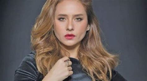 نيللي كريم توجه رسالة لمحبيها بعد عمليتها الجراحيةصورة فن وكالة