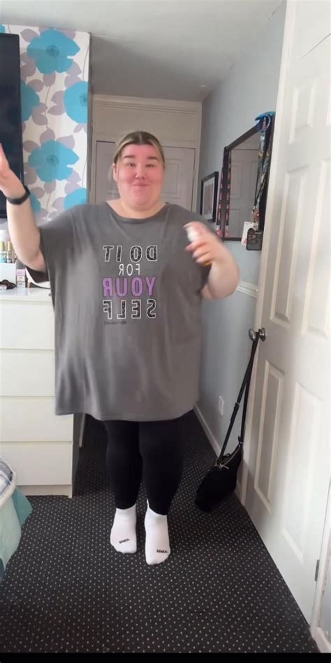 Shes Getting Bigger Sized T Shirts Rbeckijones