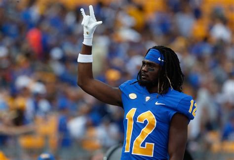 M J Devonshire Says Goodbye To Pitt Panthers Sports Illustrated Pittsburgh Panthers News