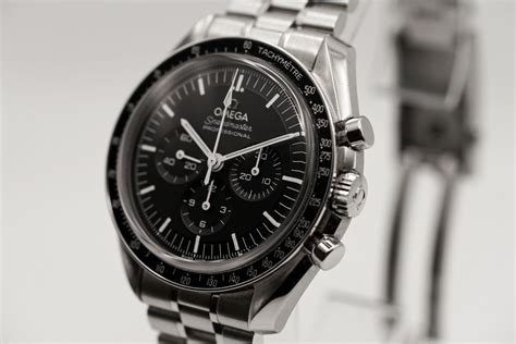 Omega Speedmaster Professional Moonwatch 310 30 42 50 01 002 Black Dial
