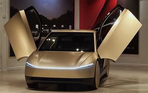 Tesla Begins Expanding Robotaxi Access Heres How You Can Ride
