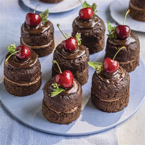 Triple Chocolate Mini Cakes Recipe Cart