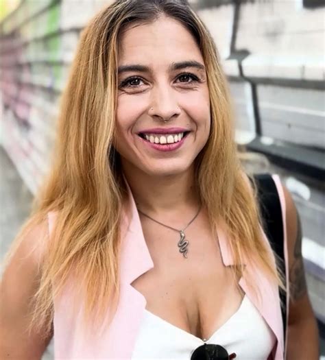 Tania Villalobos Model Profile