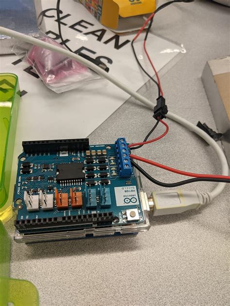 DC Motor Not Spinning When Powered By V Supply Arduino Uno With Motor Shield REV Motors