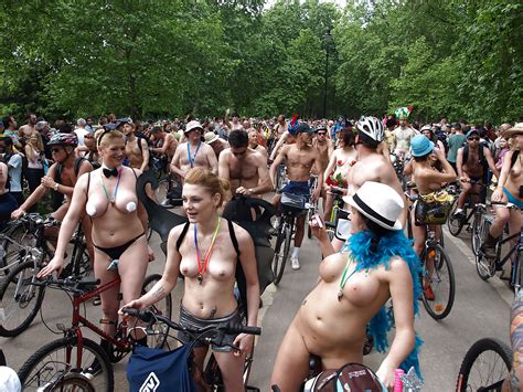 World Naked Bike Ride Porno Foto S XXX Pics Sex Beelden PICTOA